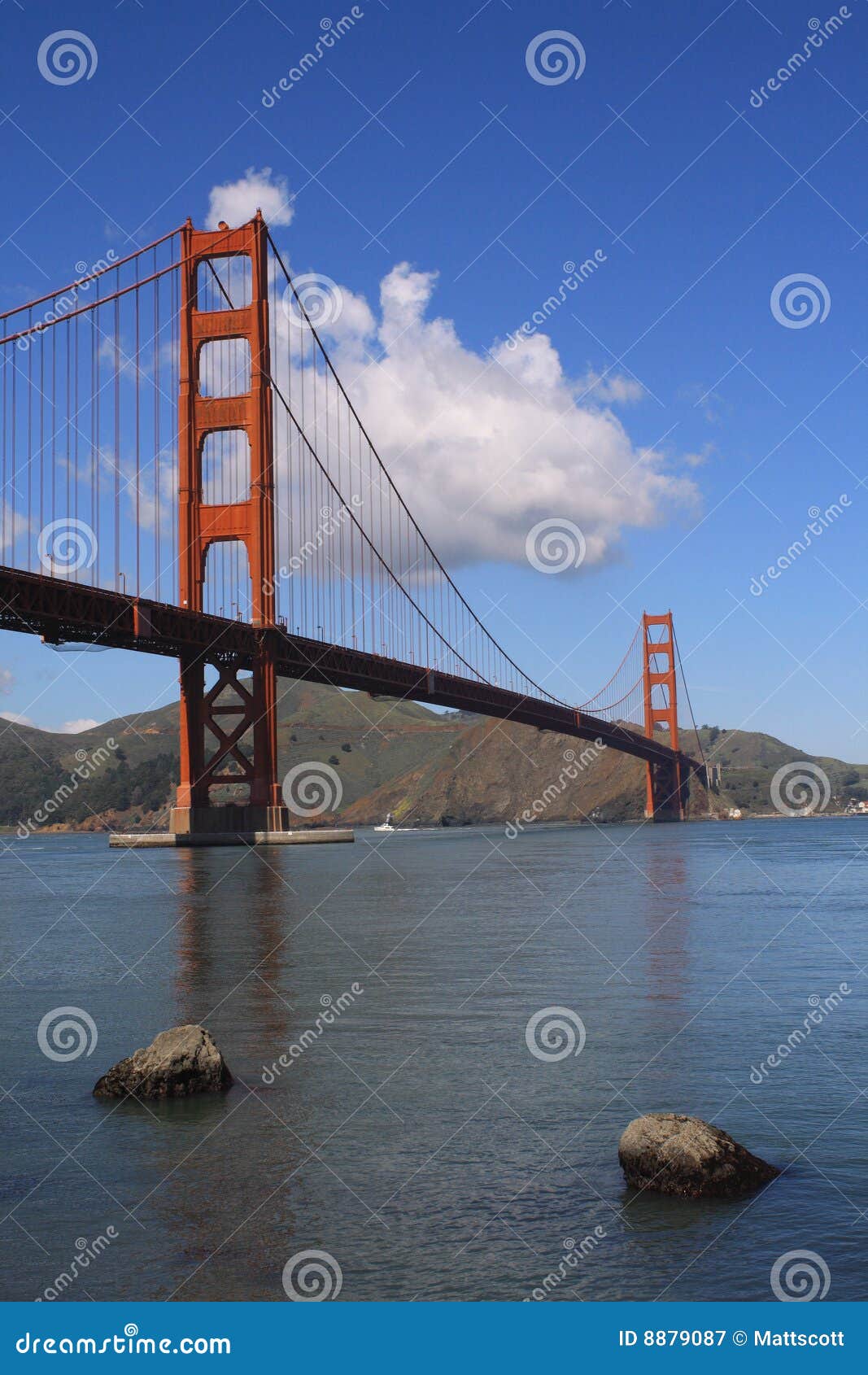 Golden Gate Bridge and bay stock image. Image of crosses - 8879087