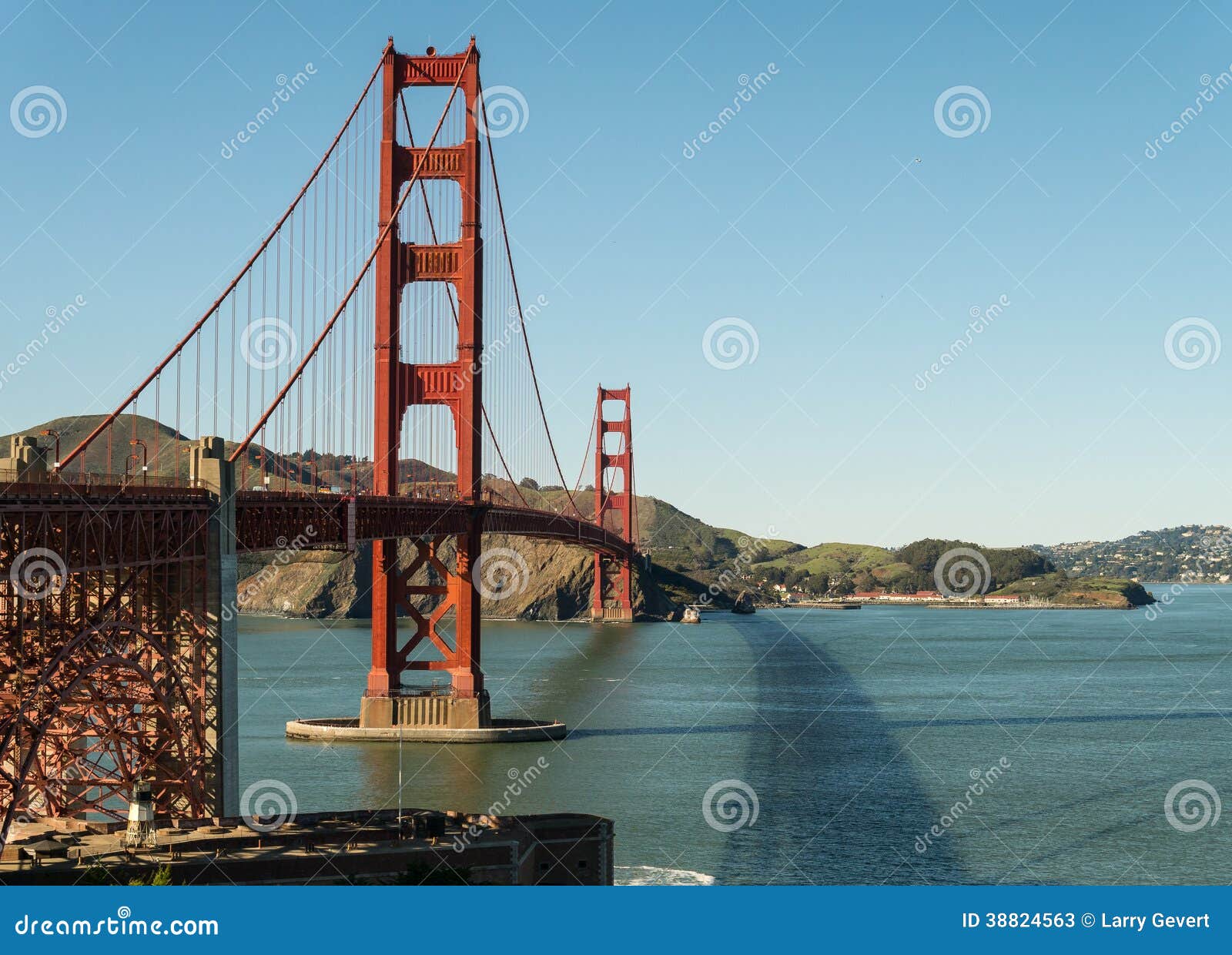 Golden Gate Bridge stock image. Image of landmark, colors - 38824563