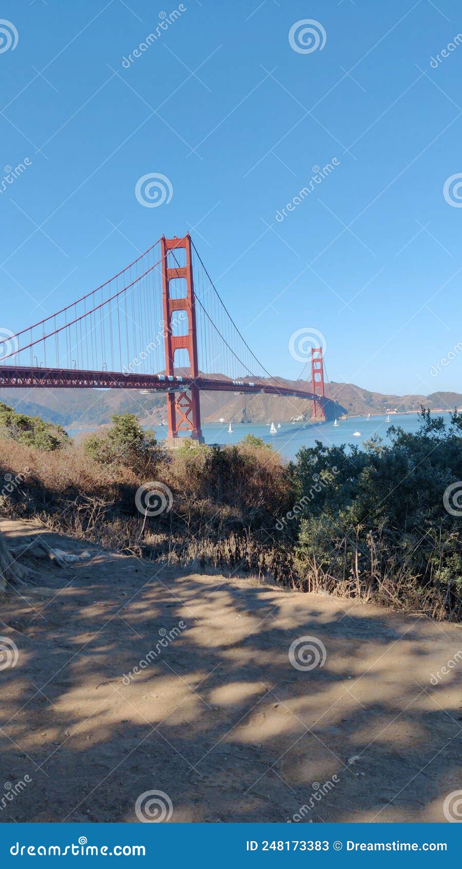 Golden Gate Bridge Viewpoint Stock Image - Image of gate, waterway ...