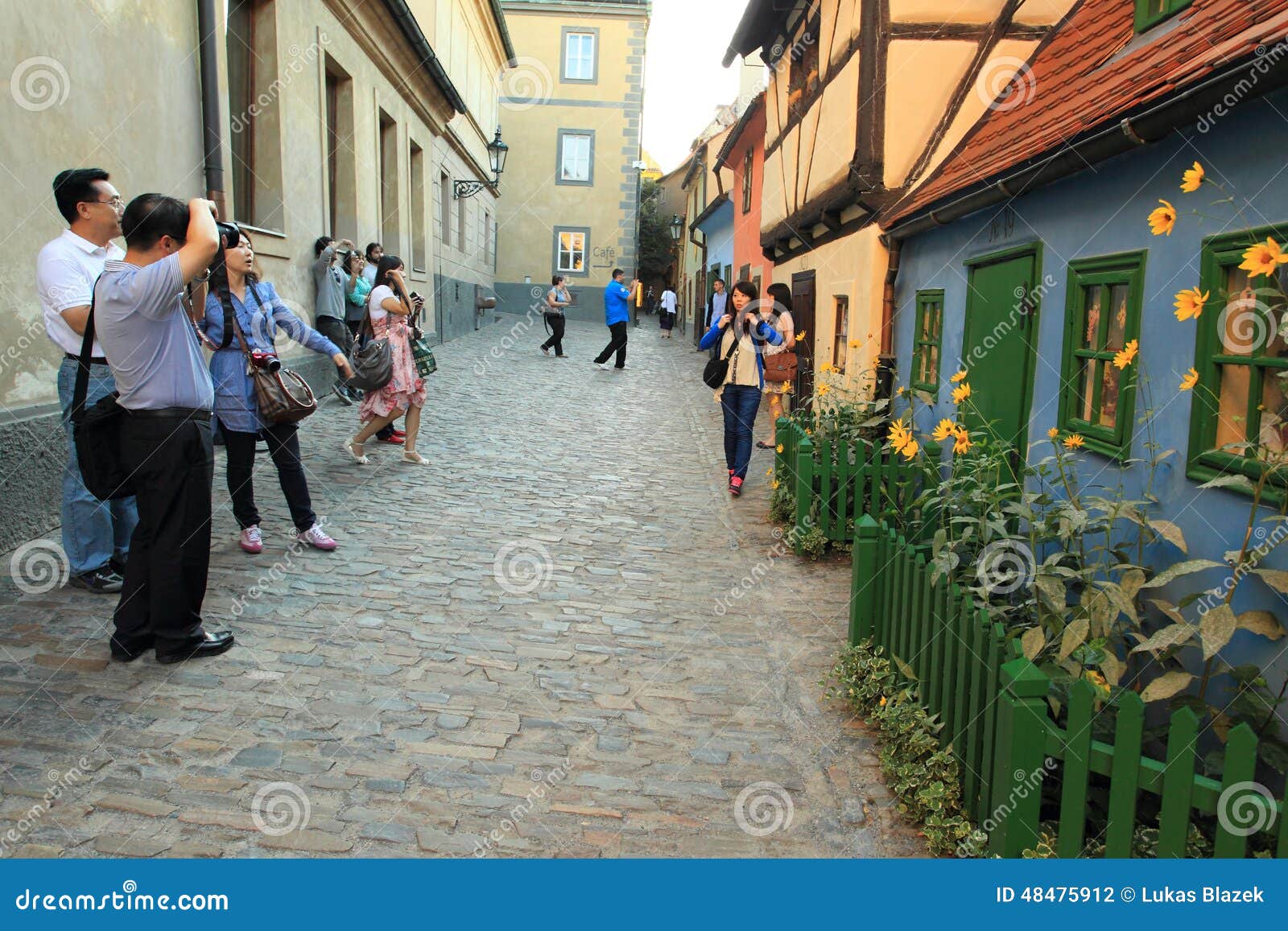Golden Lane in Prague editorial photography. Image of historic - 48475912