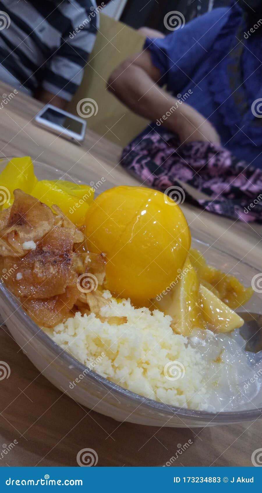 Golden mango halo halo stock image. Image of milk, coconut - 173234883