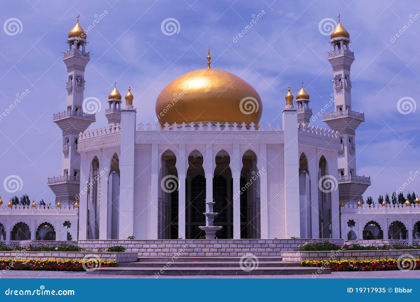 Golden Mosque stock image. Image of east, asian, arab - 19717935
