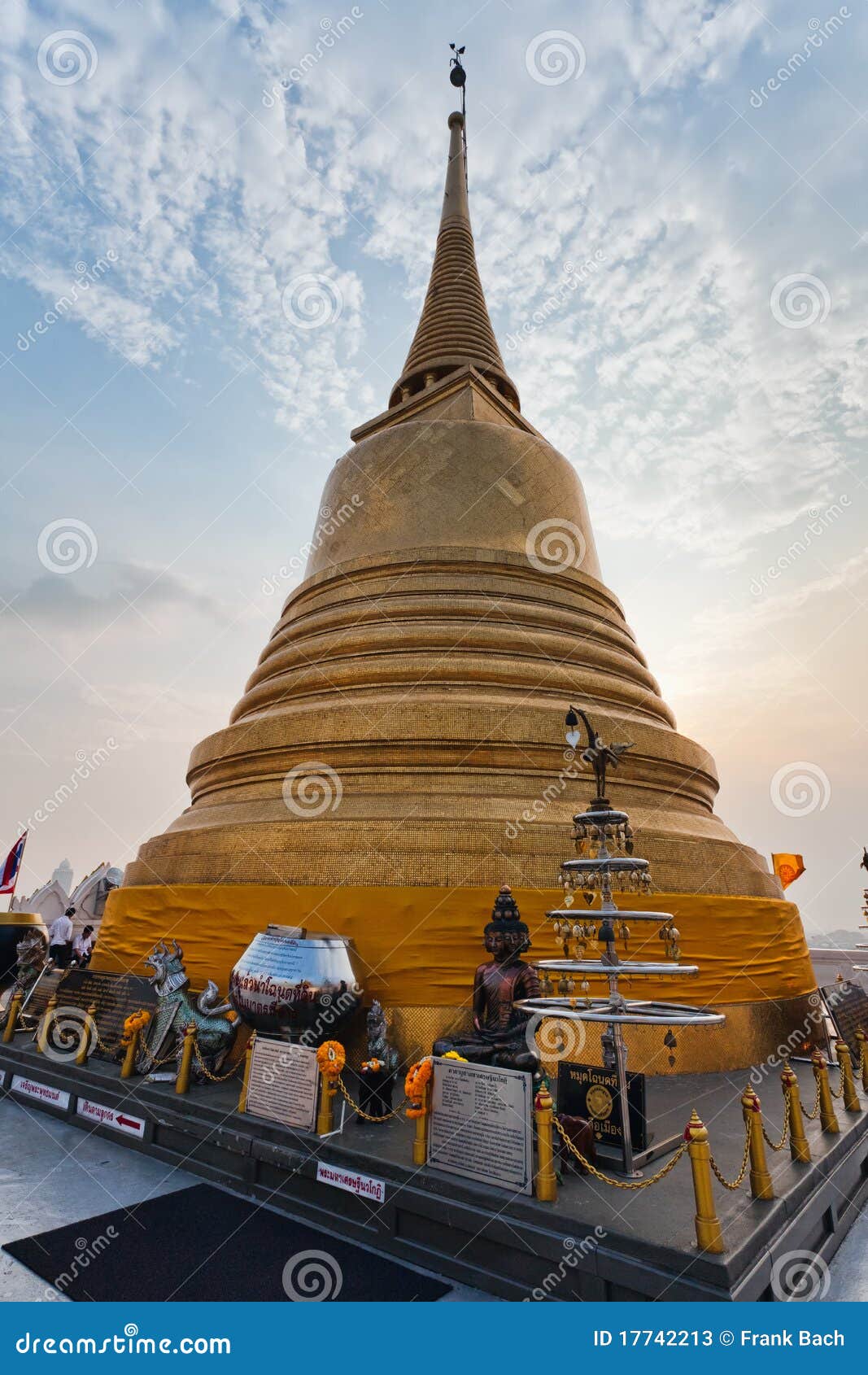 Golden Mount Temple (Wat Sakate) Stock Image - Image of ancient ...