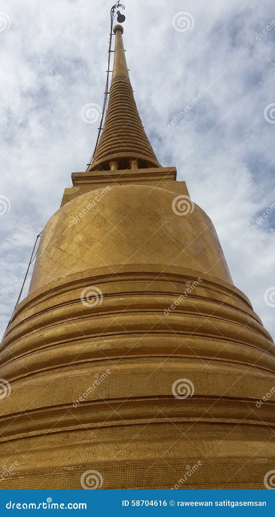 The golden mount stock photo. Image of bangkok, watsagate - 58704616