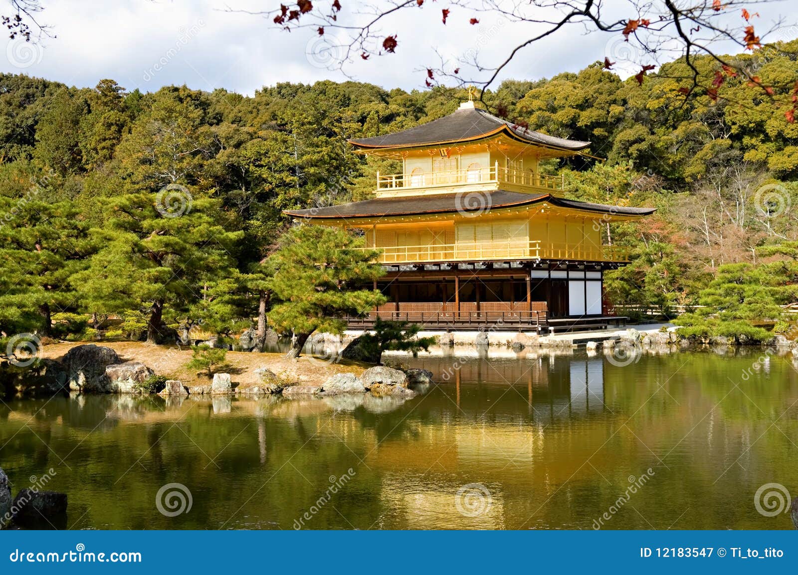 Golden Pavilion stock image. Image of oriental, legend - 12183547