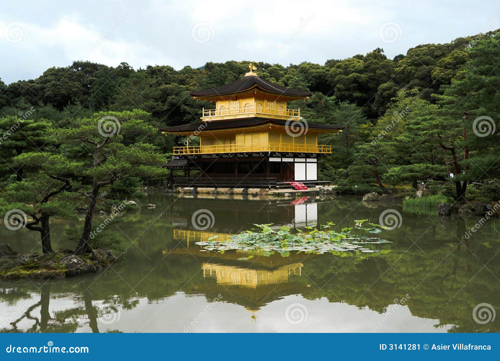 Golden pavilion stock image. Image of reflection, palace - 3141281