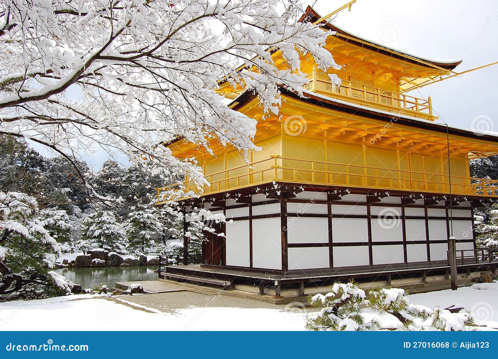 Golden Pavilion Temple editorial stock photo. Image of kyoto - 27016068