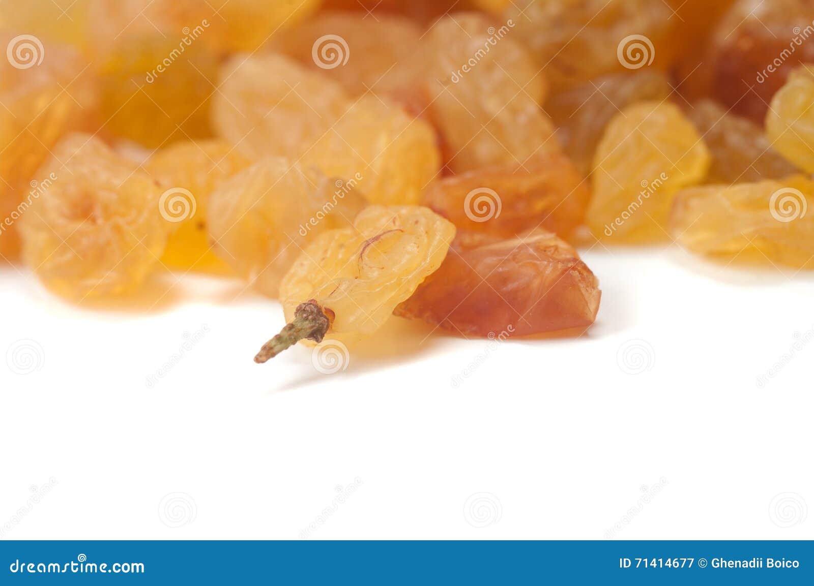 Golden raisins stock image. Image of vitamins, sultanas - 71414677
