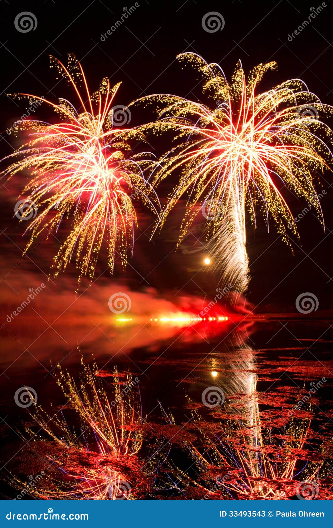 Golden and Red Fireworks stock image. Image of explode - 33493543