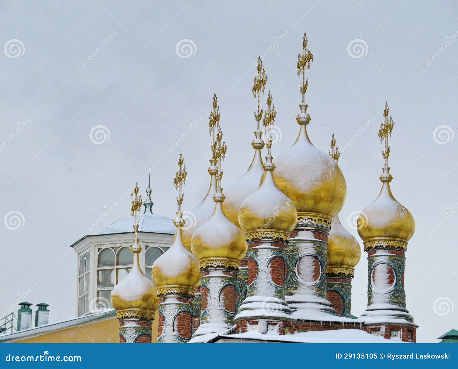 Golden roofs of Kremlin stock image. Image of moscow - 29135105