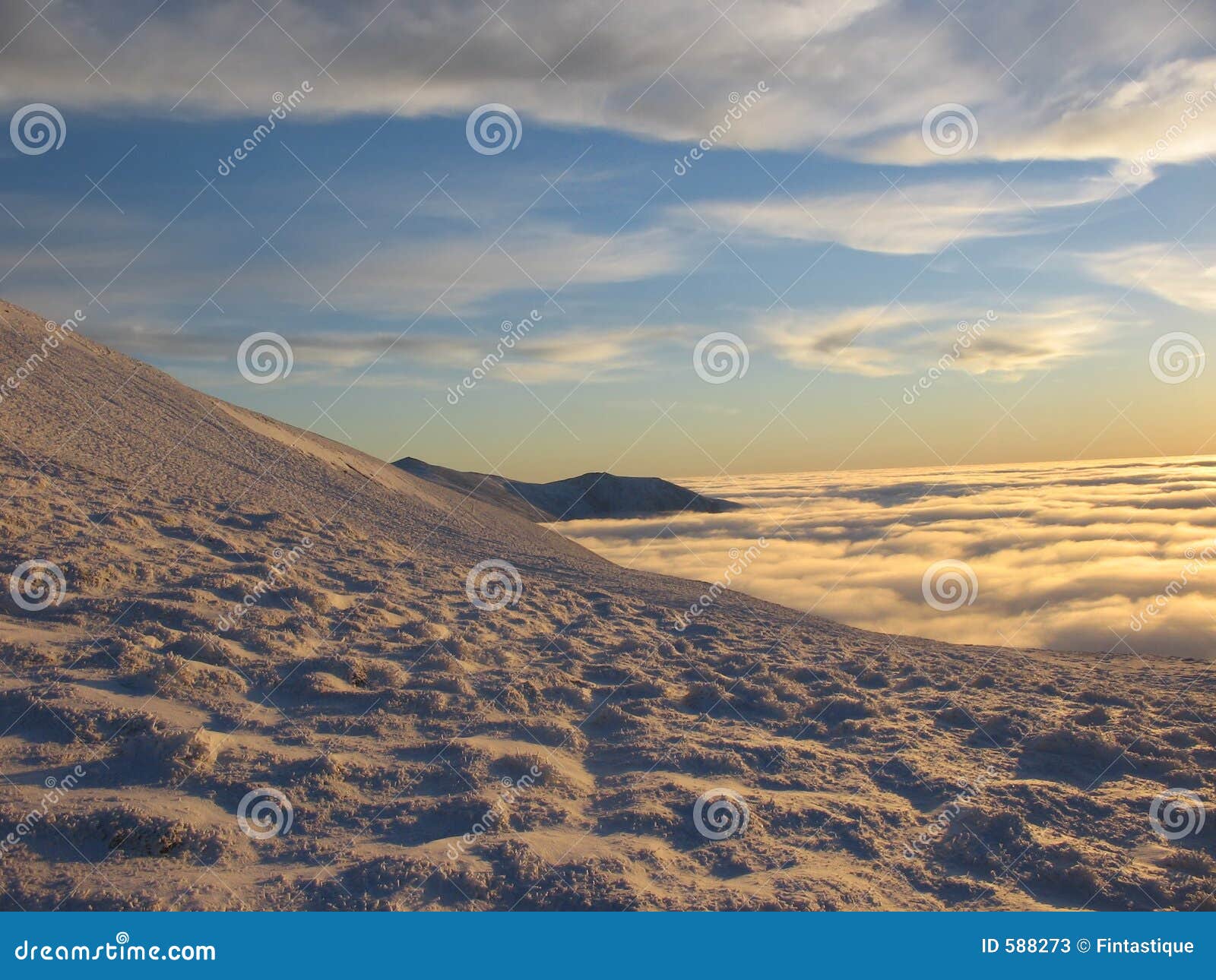 Golden snow at dusk stock image. Image of scenery, scotland - 588273
