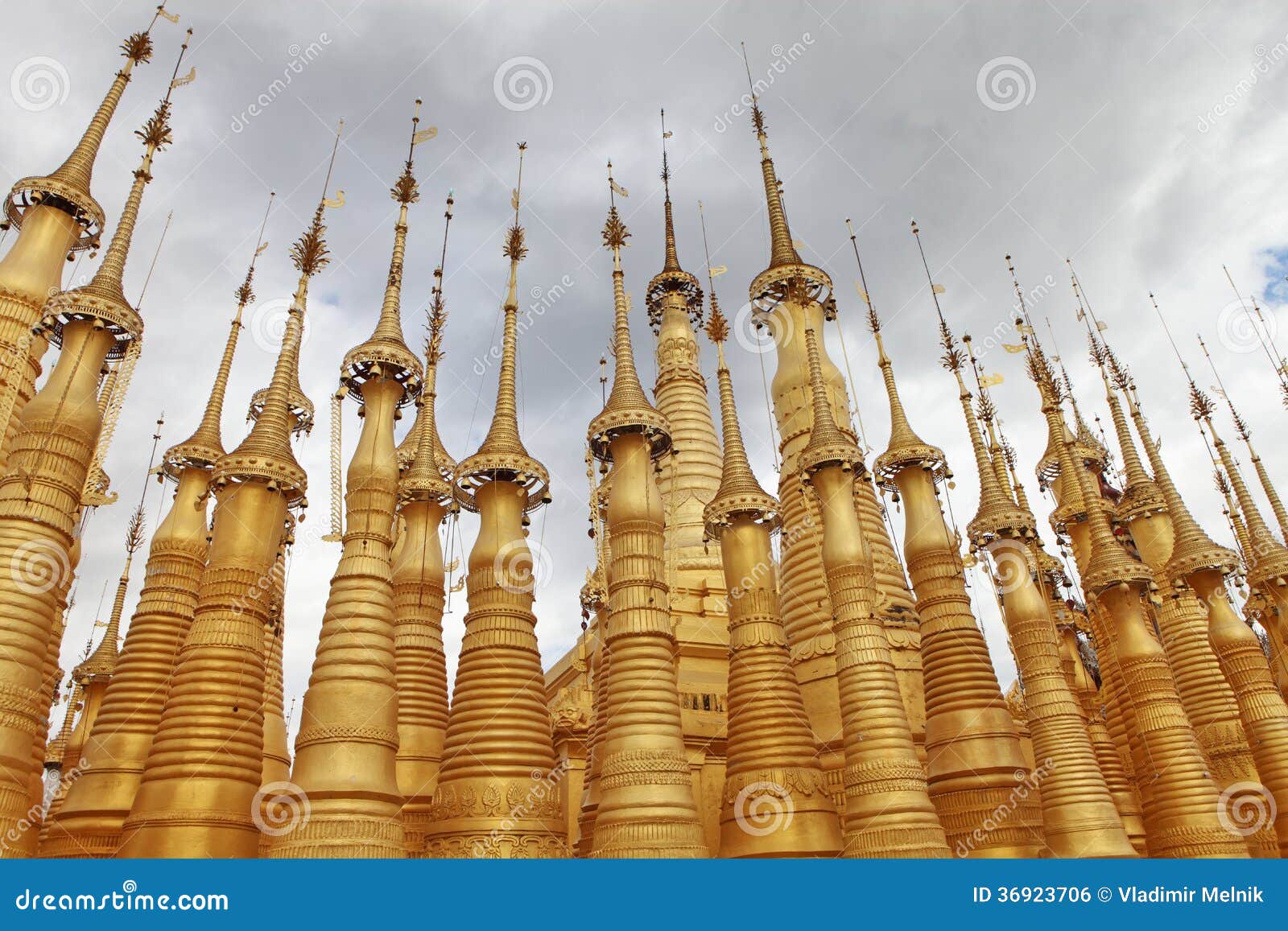 Golden Spires of Buddhist Temple Stock Photo - Image of burma ...