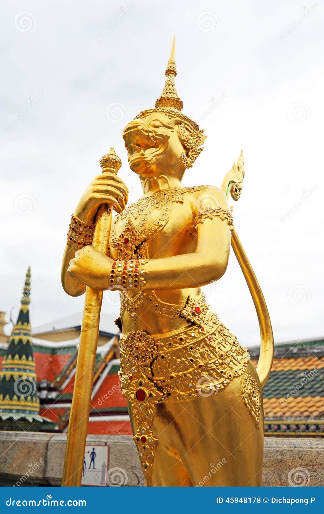 Golden Statue of Mythical Creature Stock Photo - Image of gold, famous ...