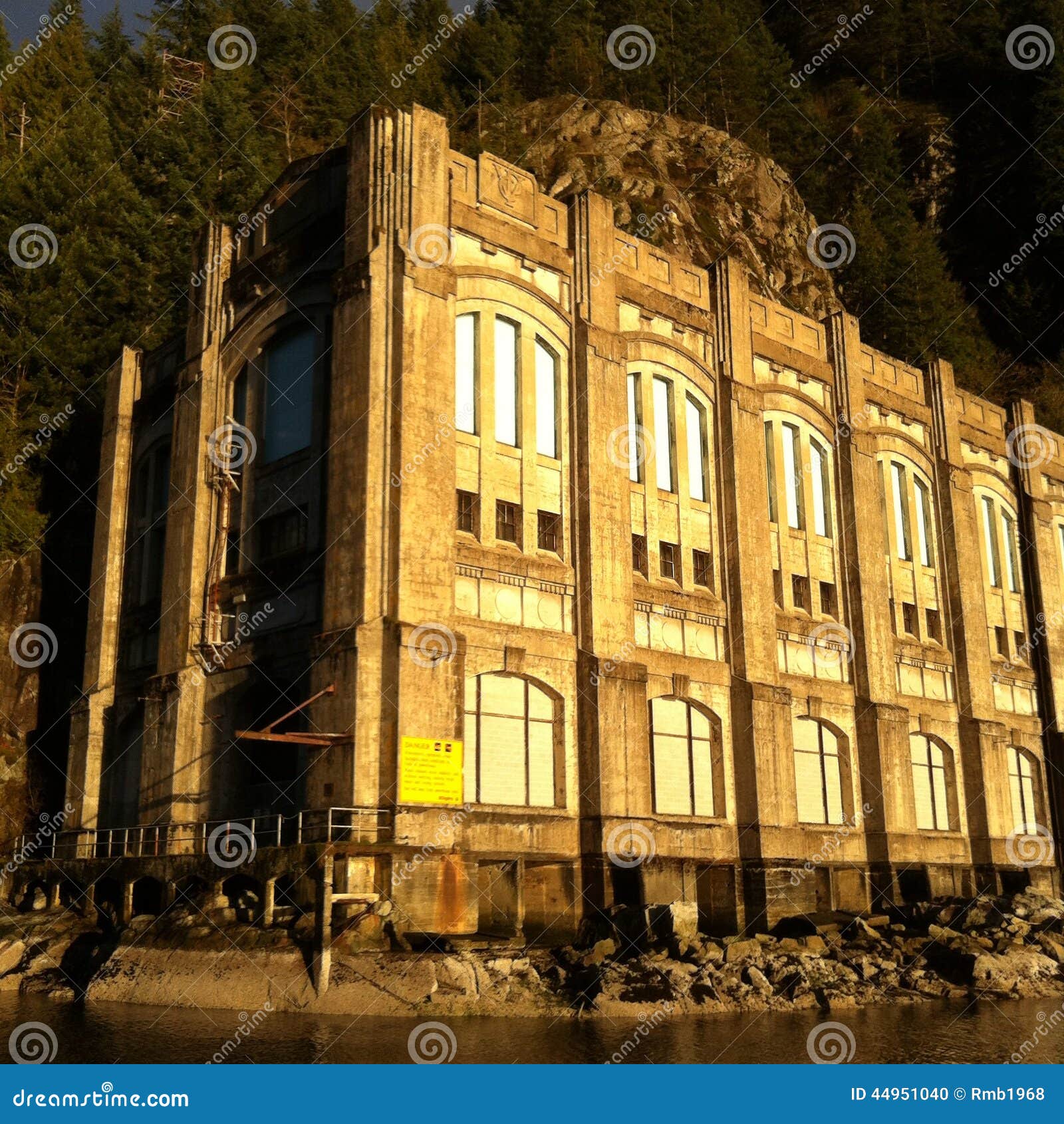 Golden Structure Stock Photo | CartoonDealer.com #44951040