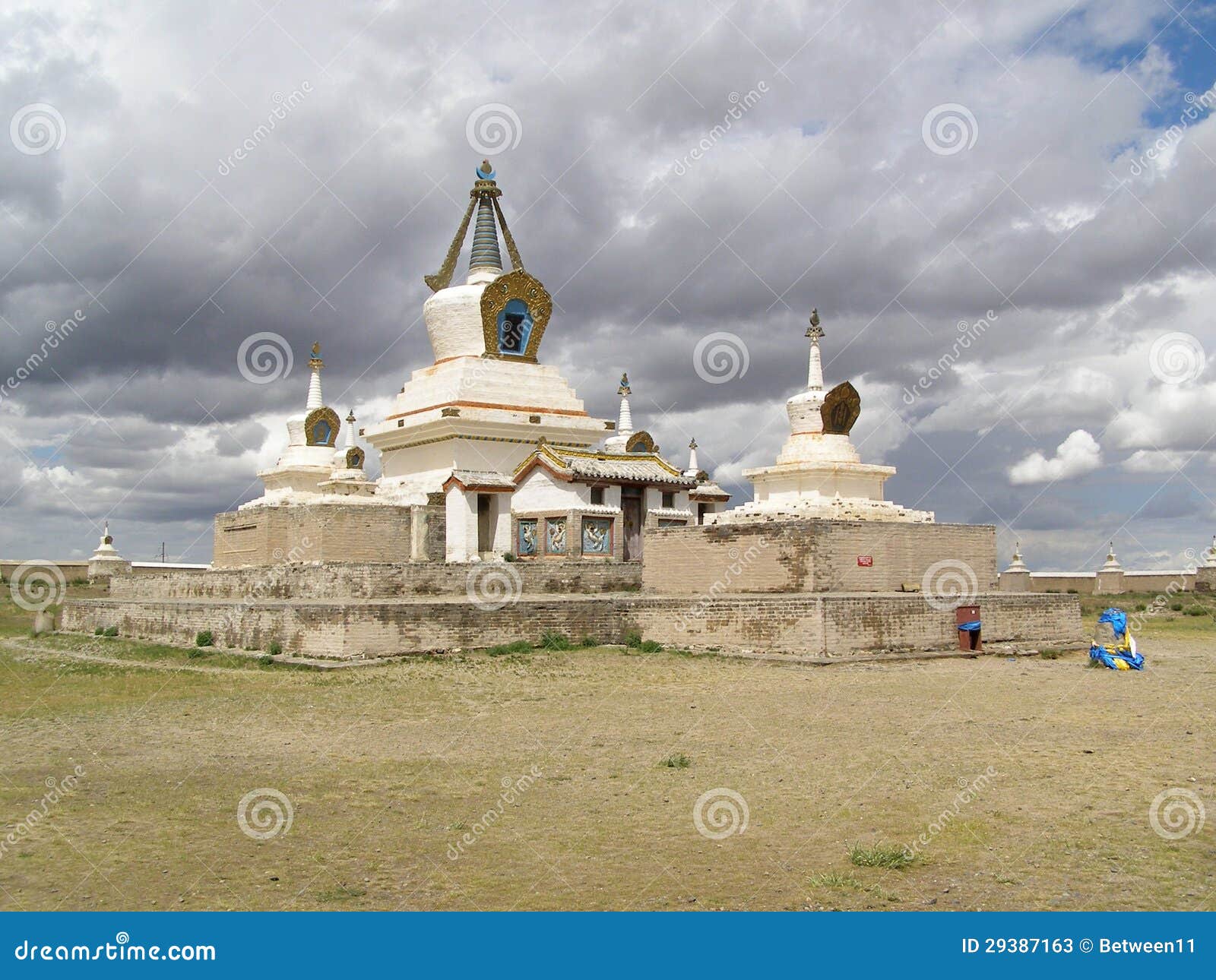 The Golden Stupa stock image. Image of stupa, ancient - 29387163