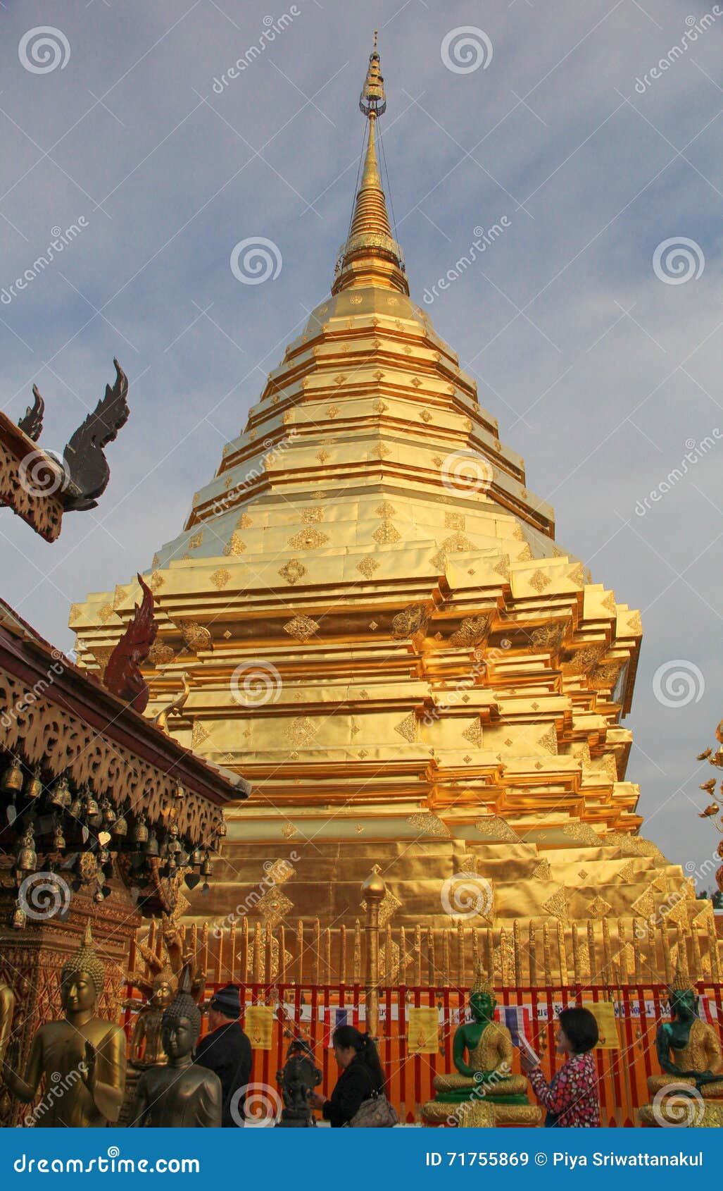 Golden stupa editorial stock image. Image of gold, landmark - 71755869