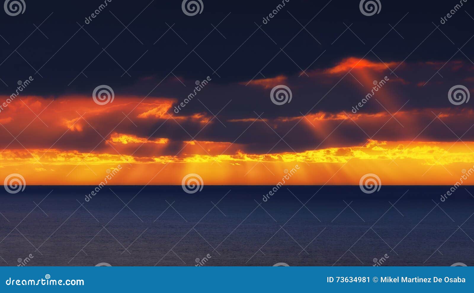 Golden Sun Rays on the Sea at Sunset Stock Image - Image of dusk, shine ...