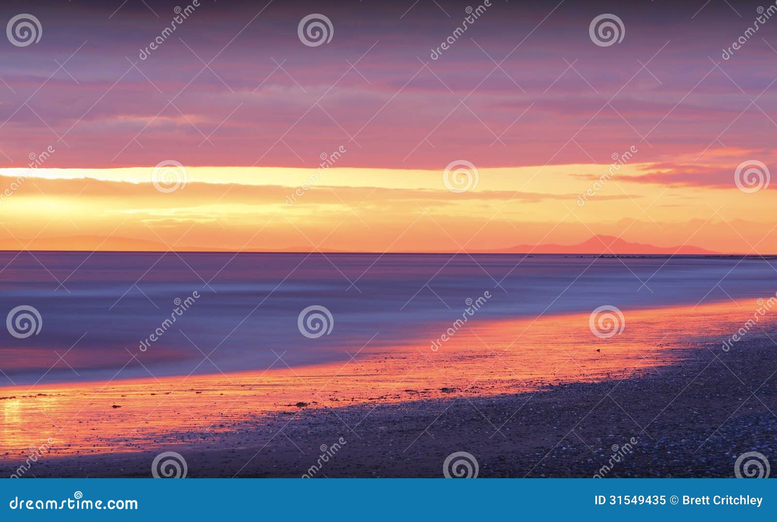 Golden sunset on beach stock image. Image of sundown - 31549435
