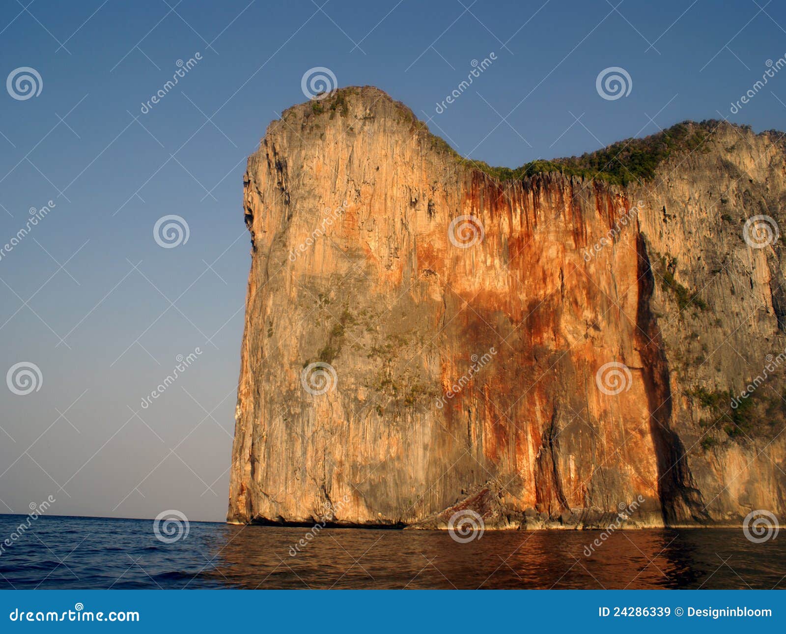 Golden Sunset on the Big Rock Stock Image - Image of majestic ...