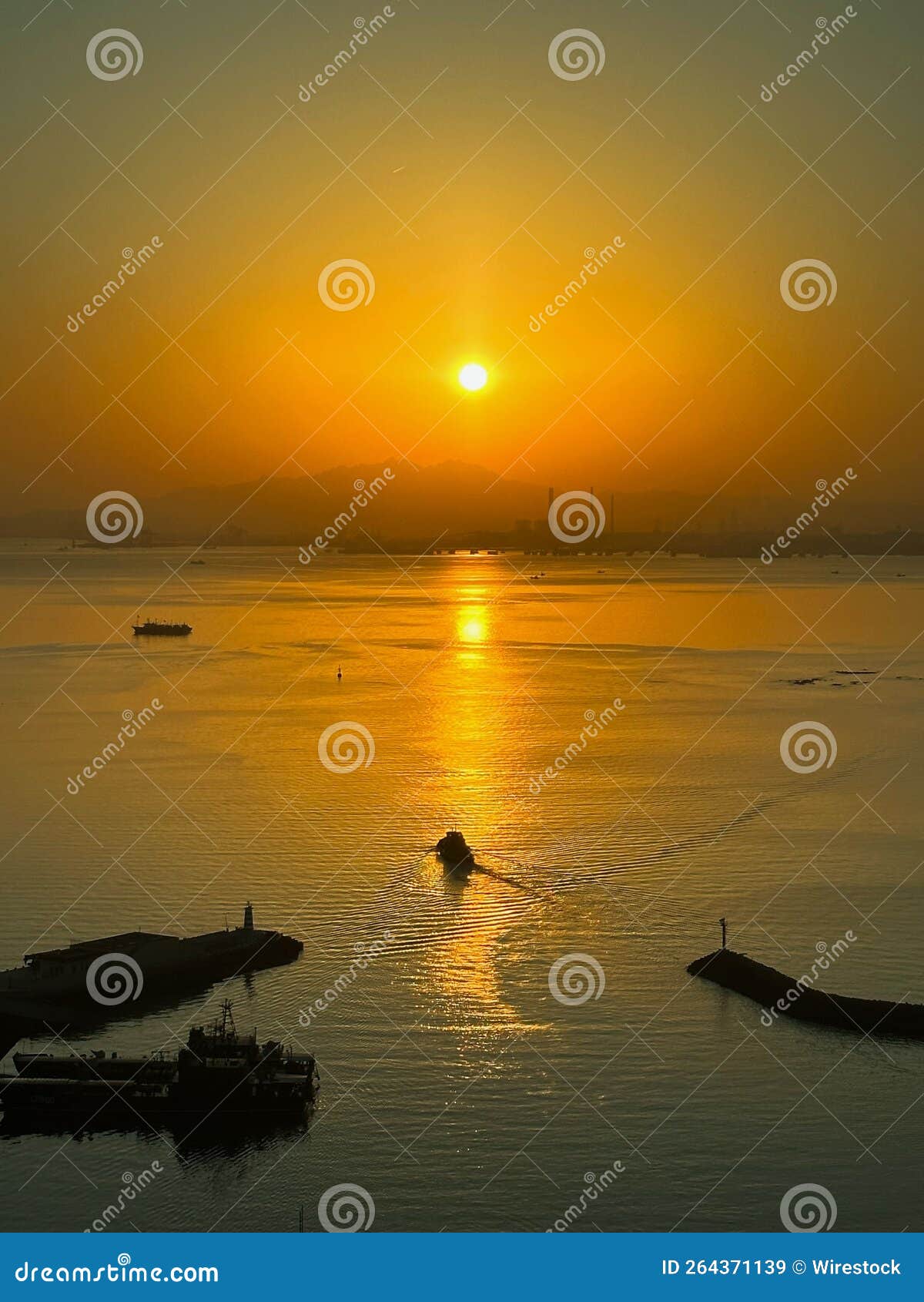 Golden Sunset Over the Ocean Stock Image - Image of ocean, travel ...