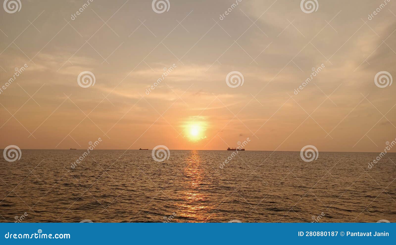 Golden Sunset Over the Sea and Vessel Stock Image - Image of evening ...