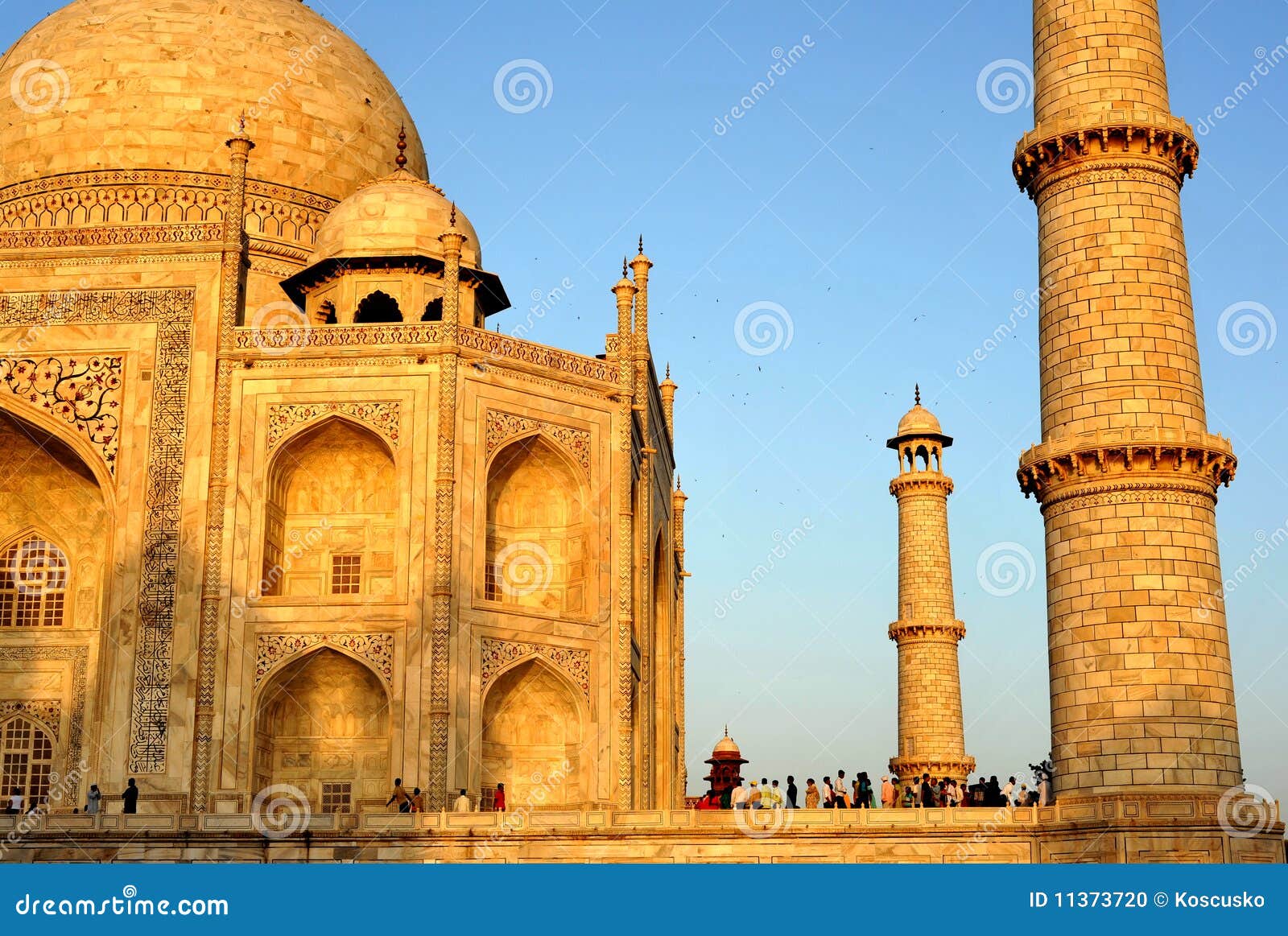 Golden Taj Mahal editorial image. Image of palace, building - 11373720