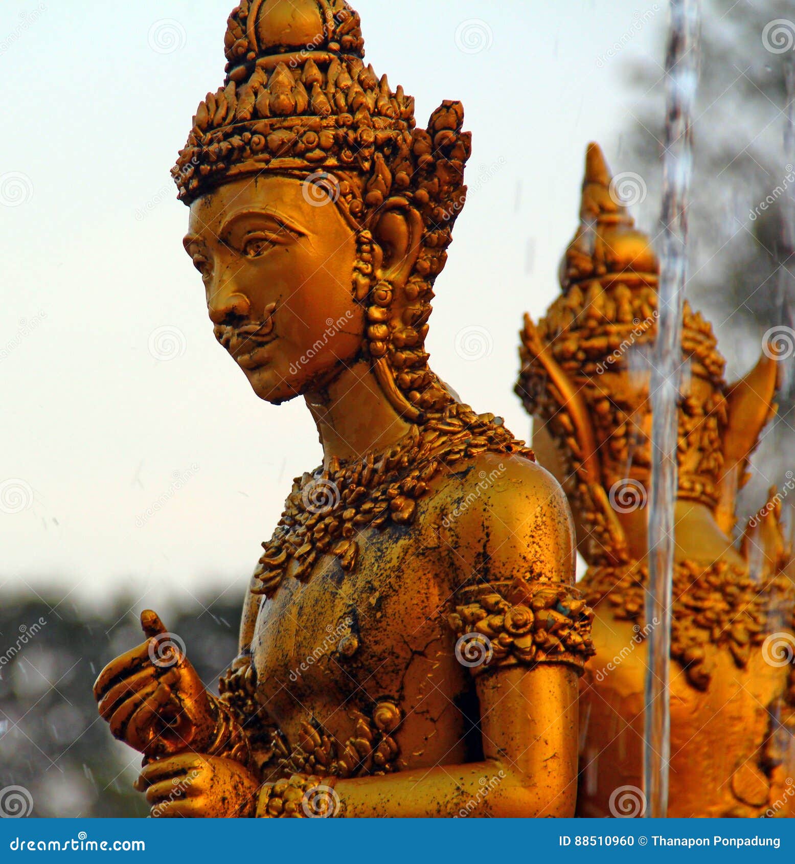 Golden Thai sculpture stock photo. Image of golden, yellow - 88510960