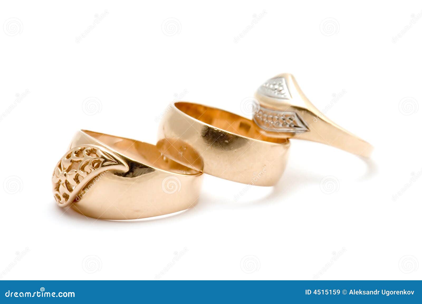 Goldener Ring drei stockbild. Bild von dekoration, nachricht - 4515159