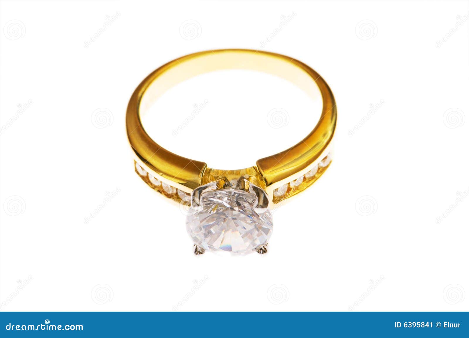 Goldener Ring Mit Diamanten Stockbild - Bild von metall, gold: 6395841