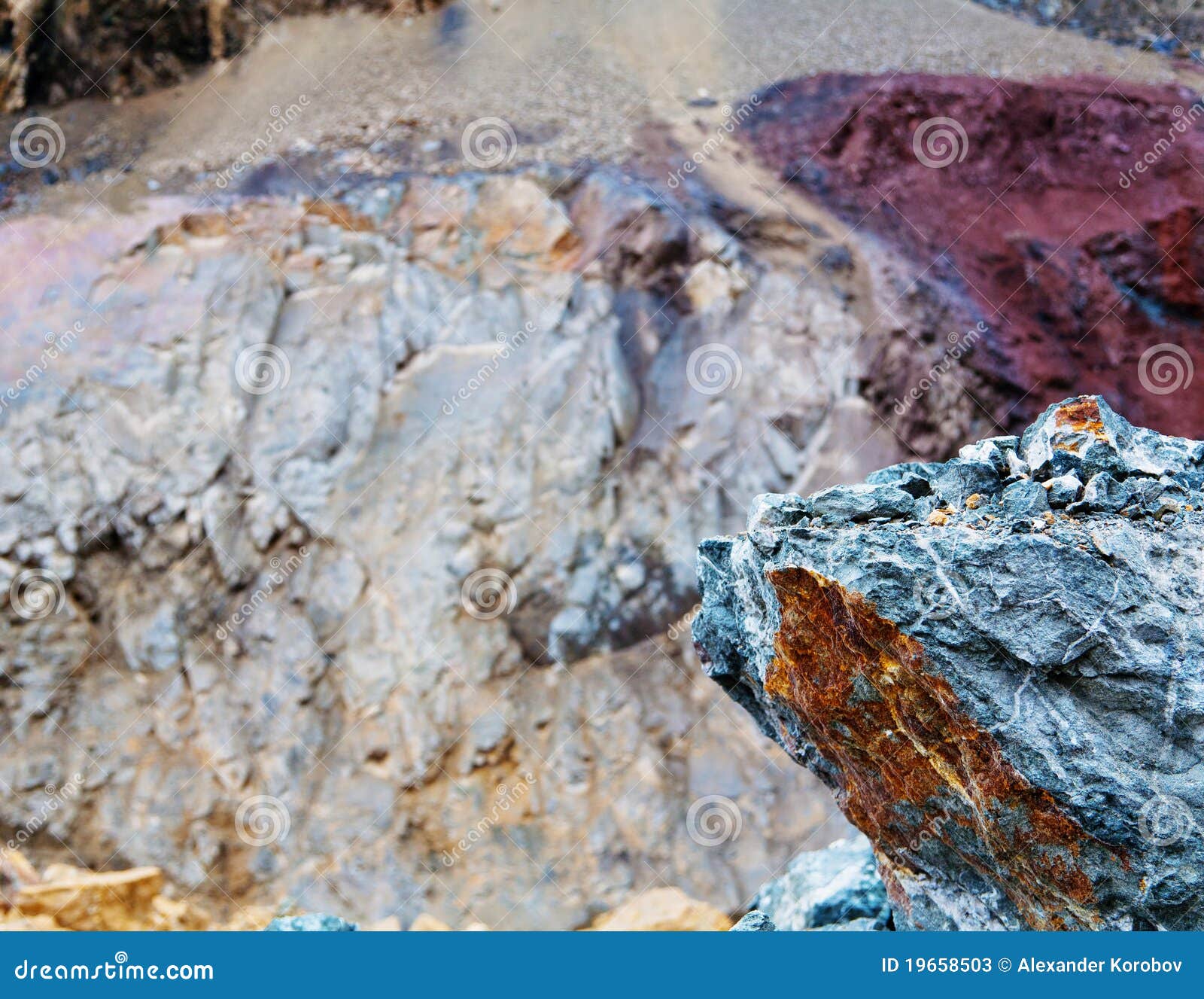 Golderz stockbild. Bild von farbe, geprägt, bergmann - 19658503