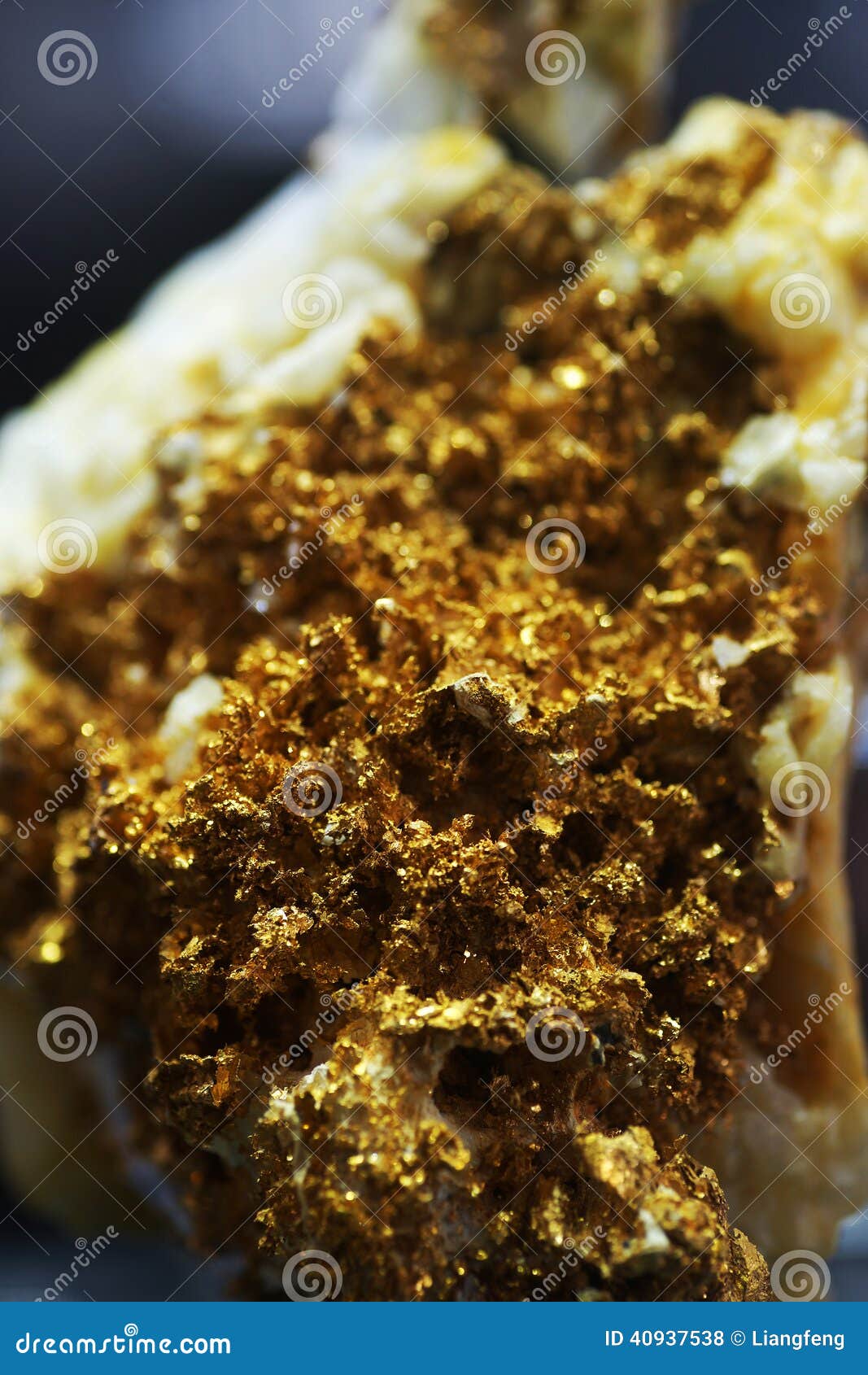 Golderz stockfoto. Bild von frech, proben, reichlich - 40937538