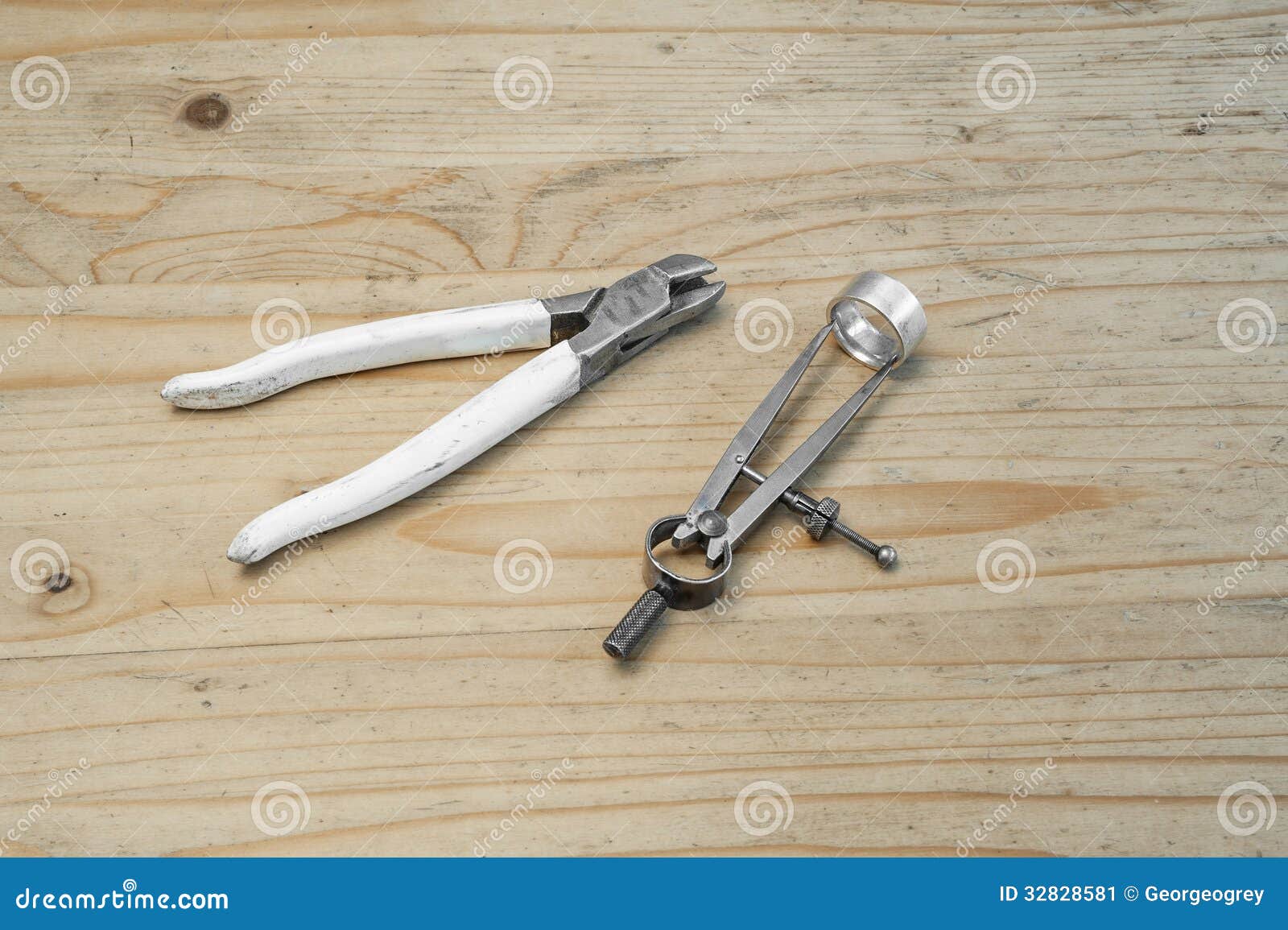 Goldsmith tools 3 stock image. Image of circle, handcraft - 32828581