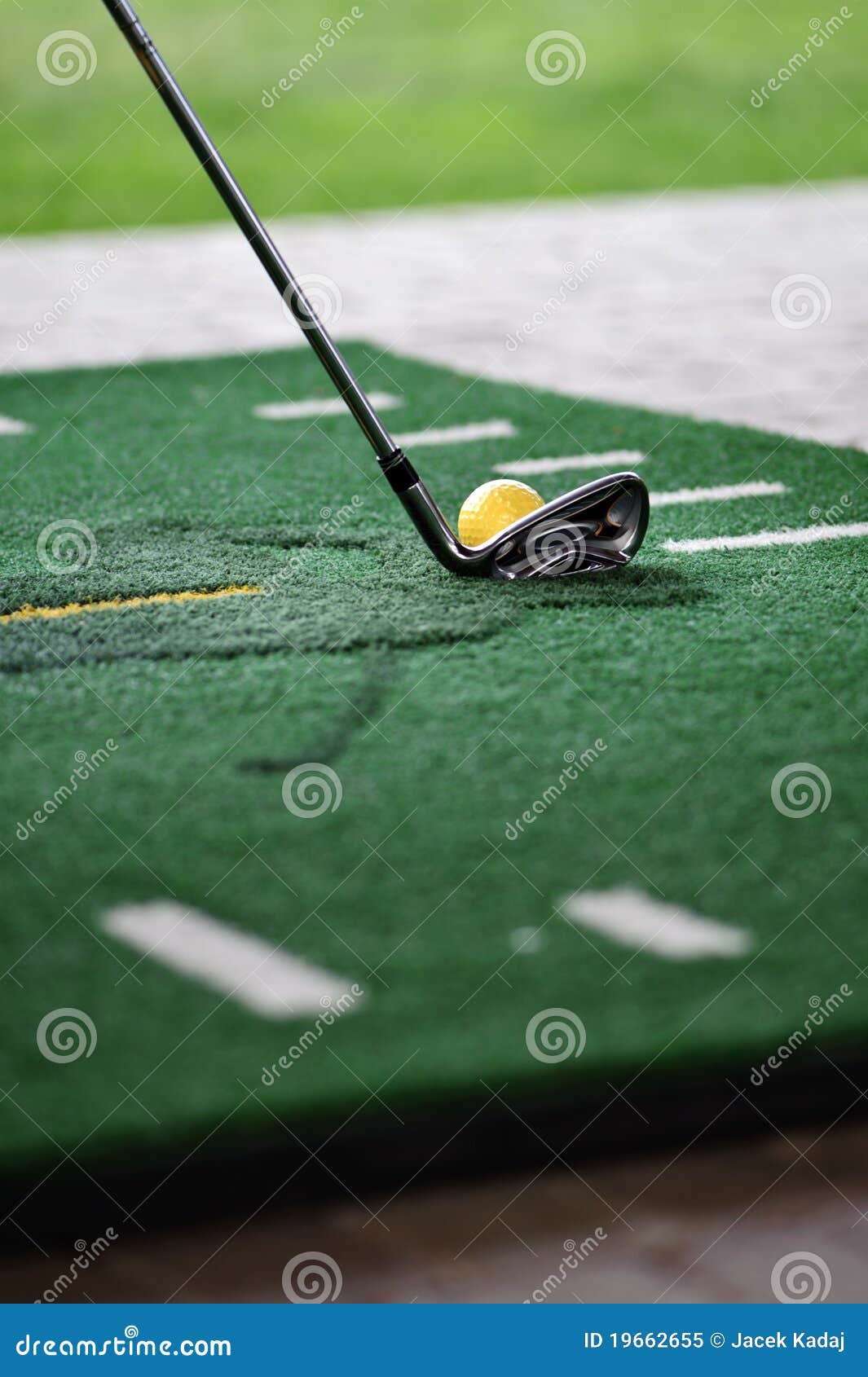 Golf ball on training mate stock image. Image of meadow - 19662655