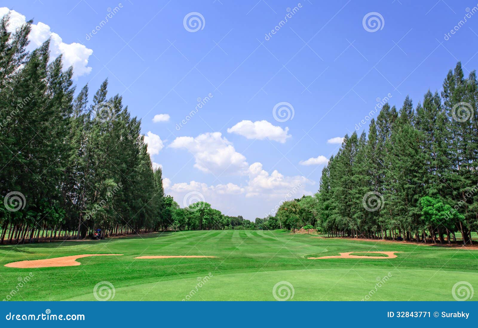 Golf course and blue sky stock image. Image of tree, recreation - 32843771
