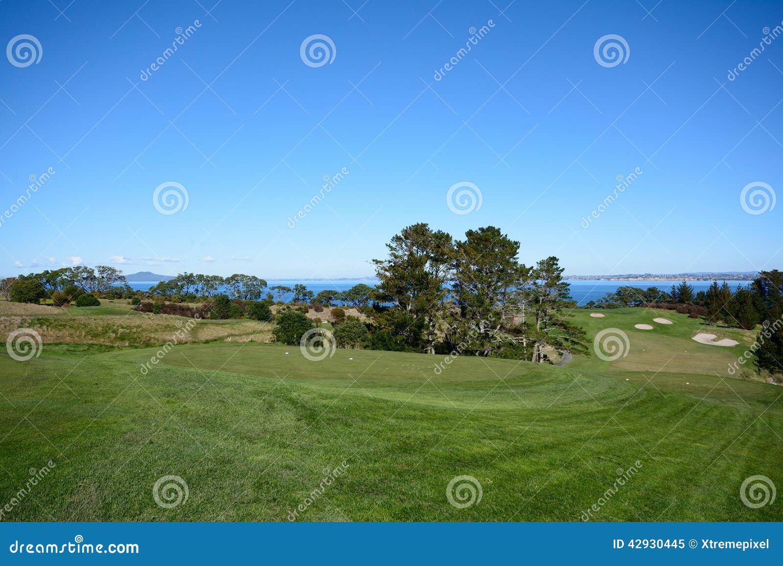 A golf course fairway stock image. Image of view, fairway - 42930445