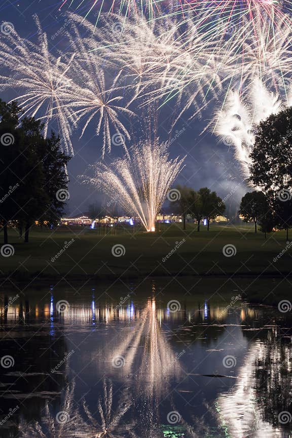 Golf Course Fireworks Display Stock Photo - Image of green, july: 104378418