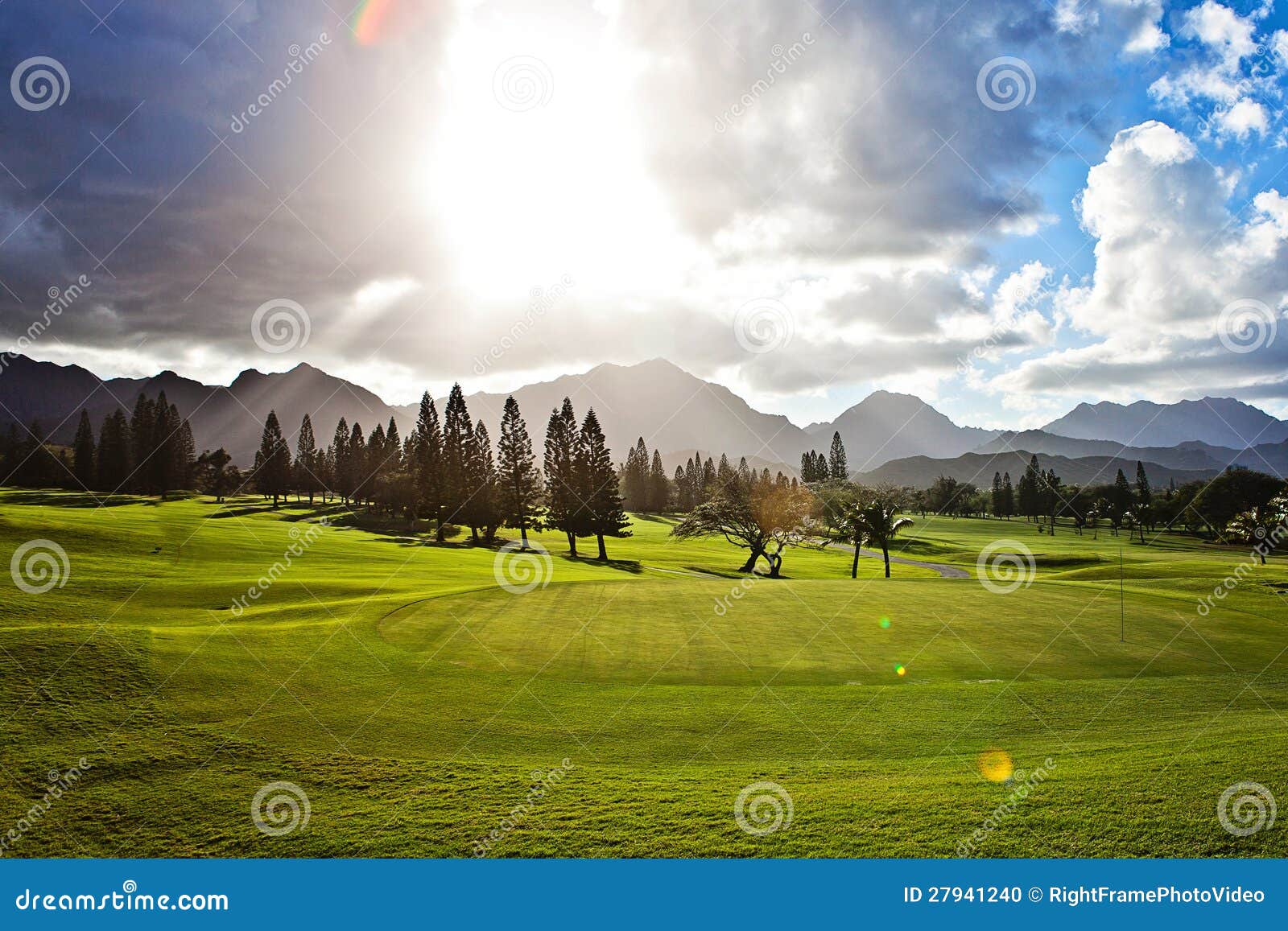 Golf Course in Oahu, Hawaii Stock Photo - Image of golf, green: 27941240