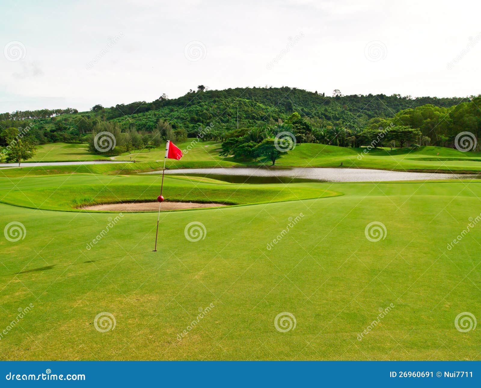 Golf Green Field with Target Flag 2 Stock Image - Image of hill, hole ...