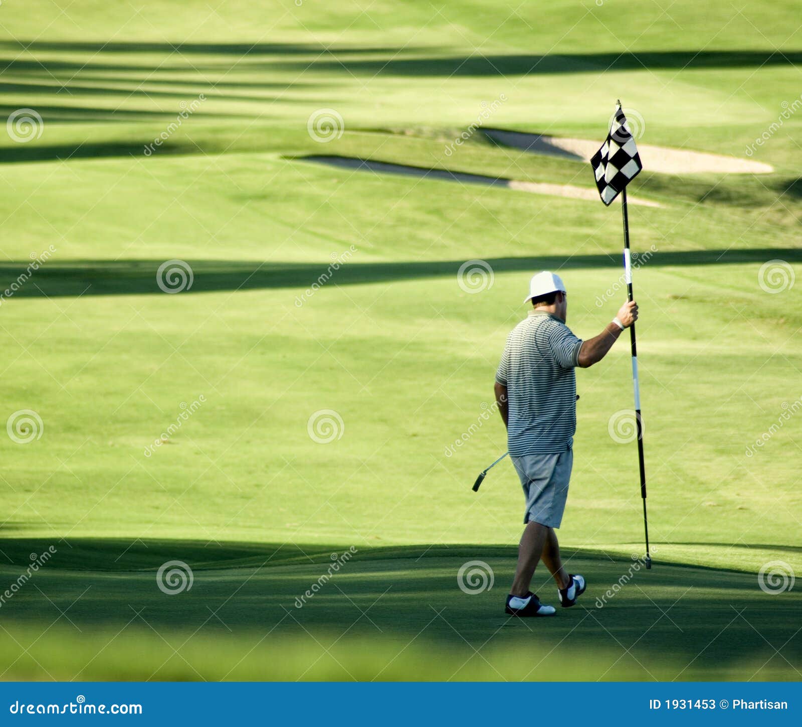 Golfer on 18th hole stock image. Image of objective, miss - 1931453