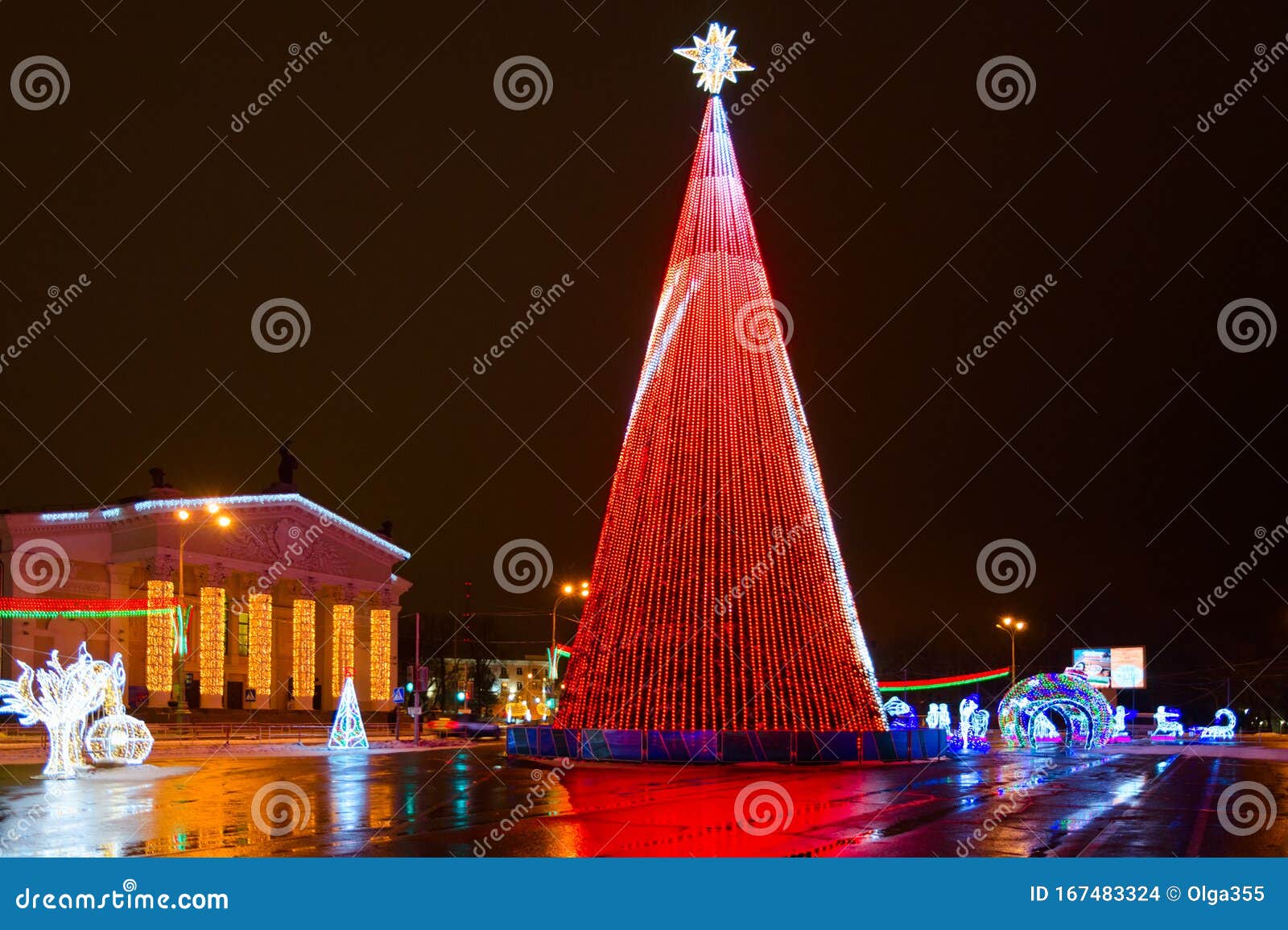 Festive Christmas Tree on Lenin Square, Night View, Gomel, Belarus ...