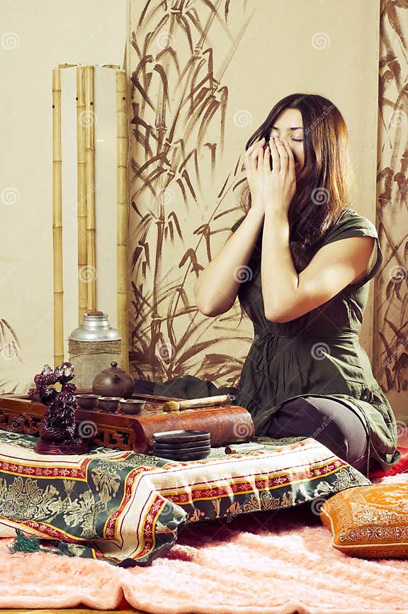 Gongfu tea ceremony stock image. Image of female, kungfu - 13124815