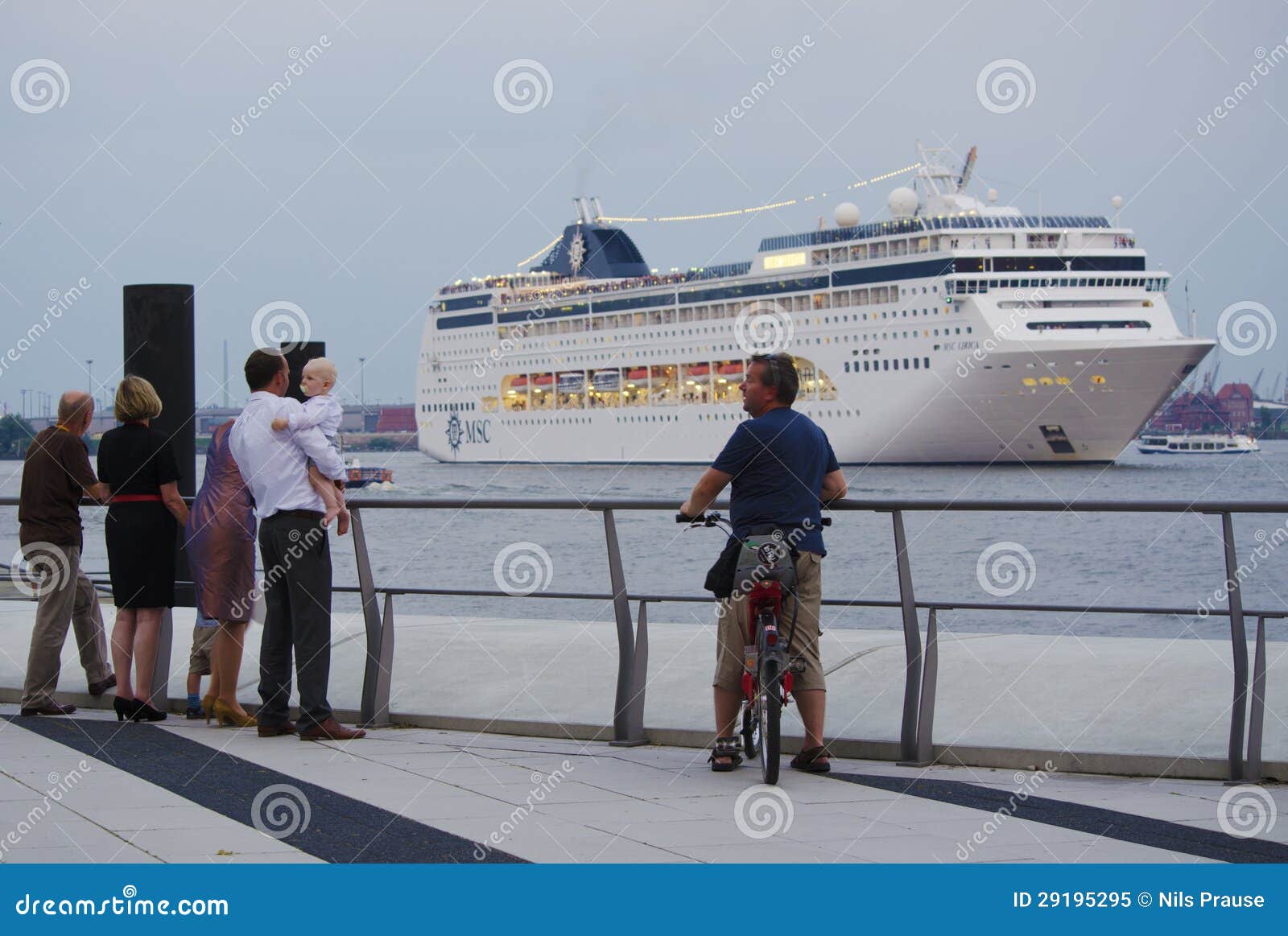 Good bye editorial image. Image of germany, people, cruise - 29195295