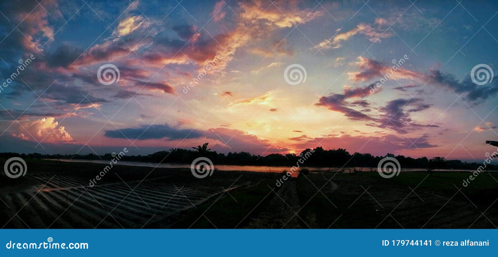 Good bye sun stock image. Image of afterglow, morning - 179744141