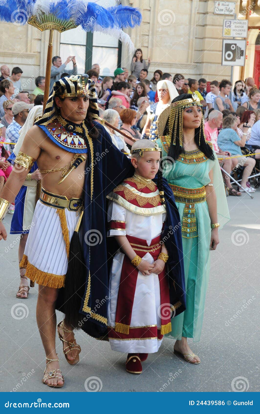 Good friday editorial photo. Image of family, biblical - 24439586