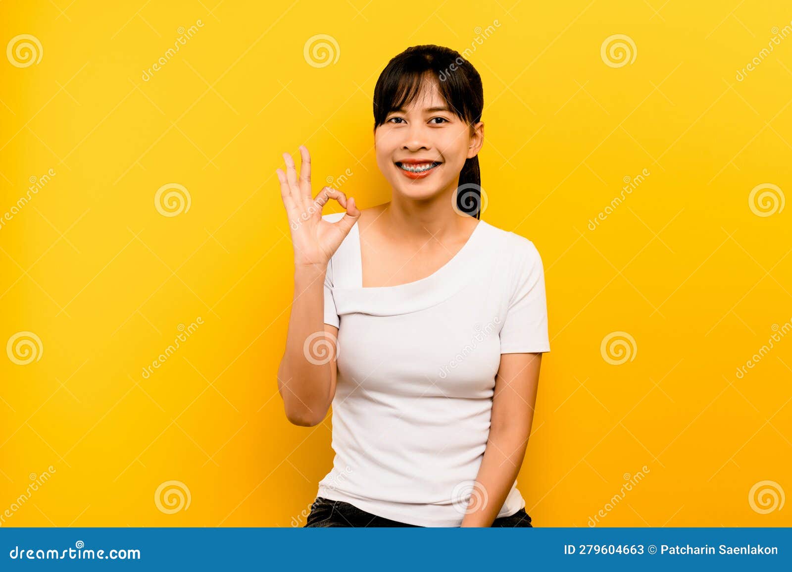 Idea, Good Idea, Good Brain Smart Woman Looking Far Thinking of Good ...