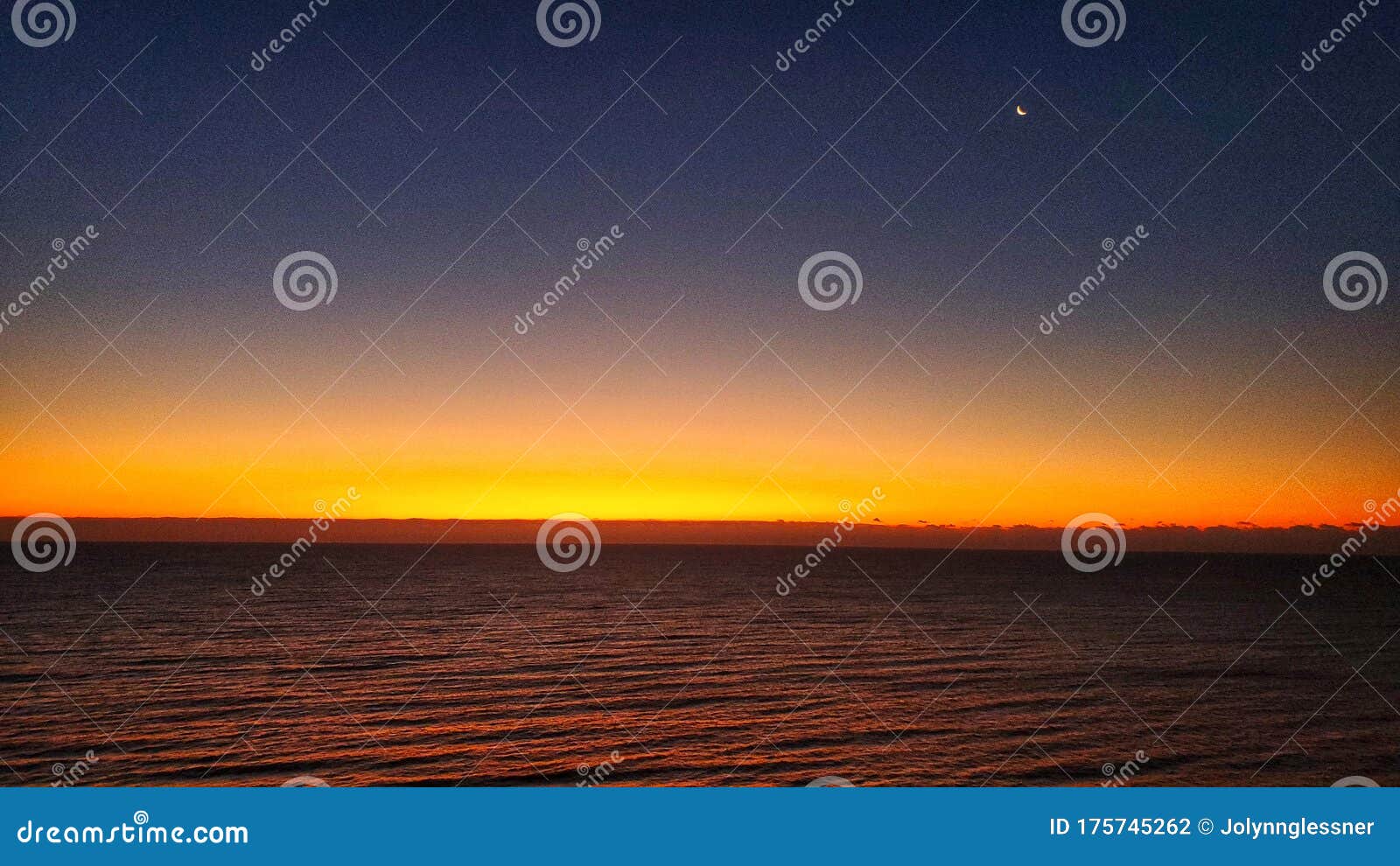 Good Morning Sunrise on the Ocean Stock Photo - Image of ocean, sunrise ...