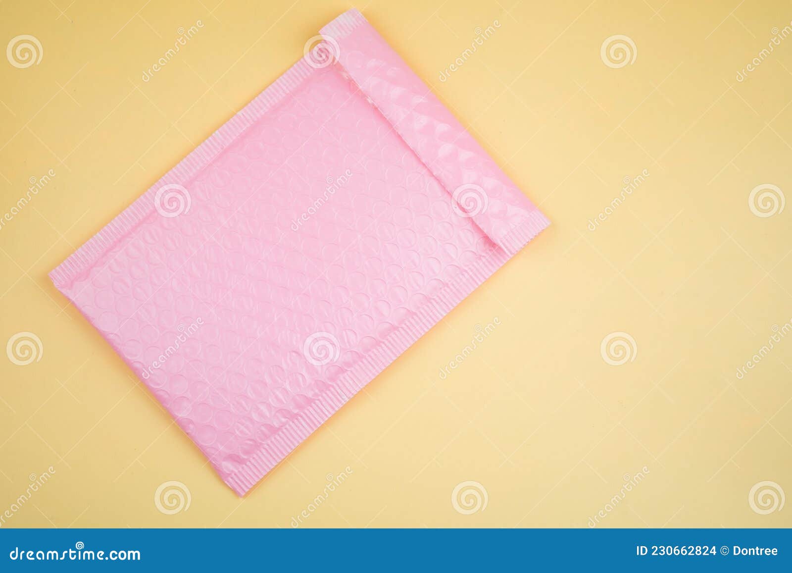 Good Pink Envelope with Bubble Wrap Stock Photo - Image of delivery ...
