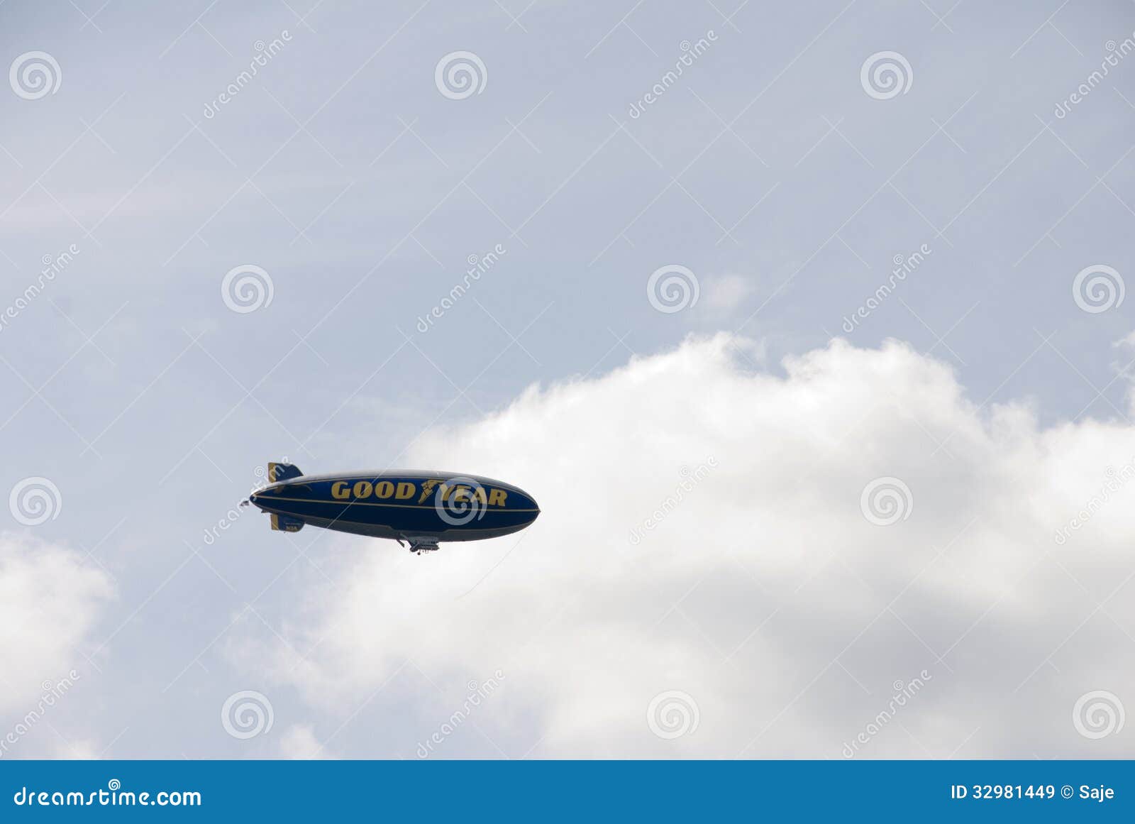 Goodyear Blimp editorial stock image. Image of yellow - 32981449