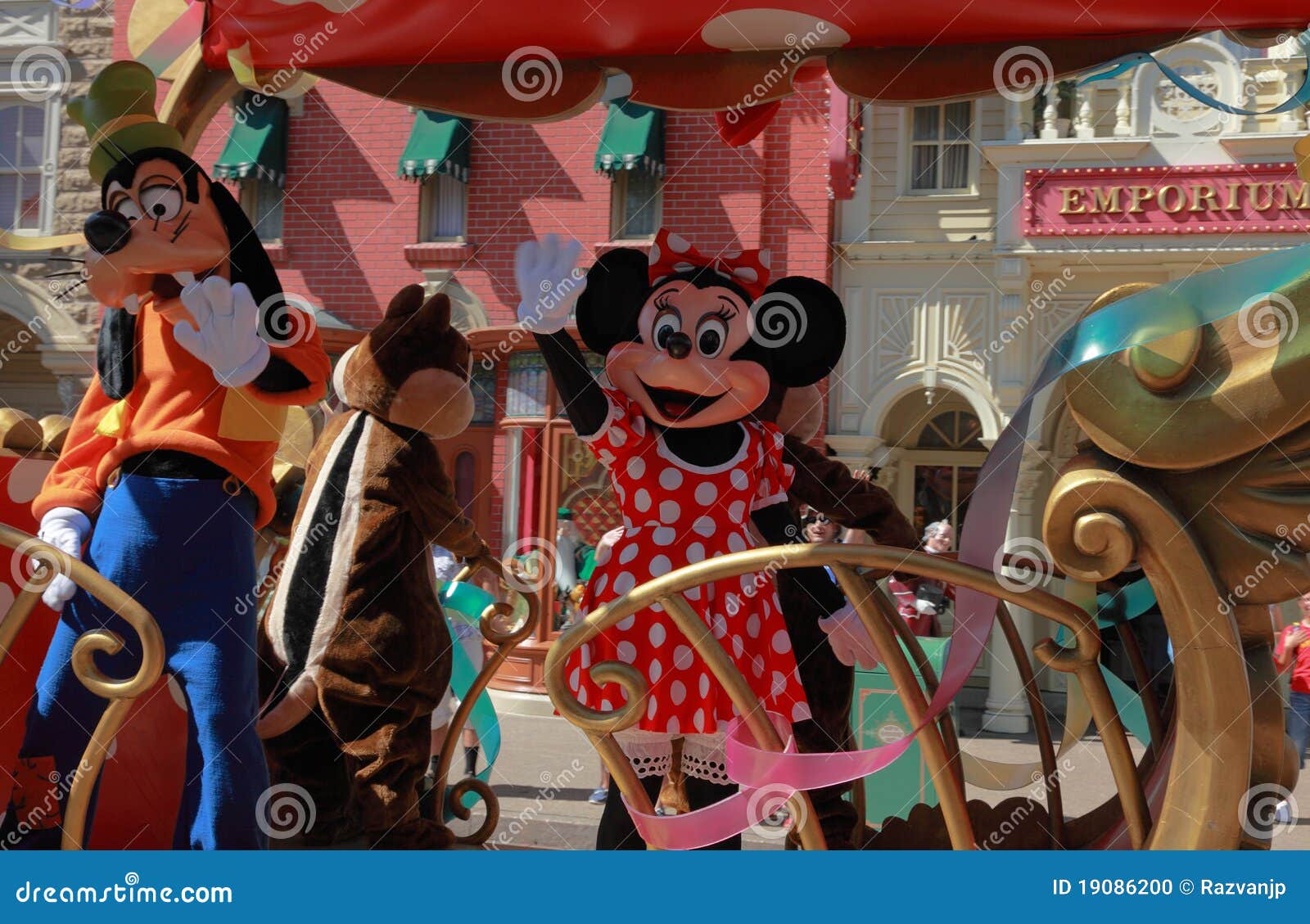 Goofy and Minnie Mouse editorial image. Image of fable - 19086200
