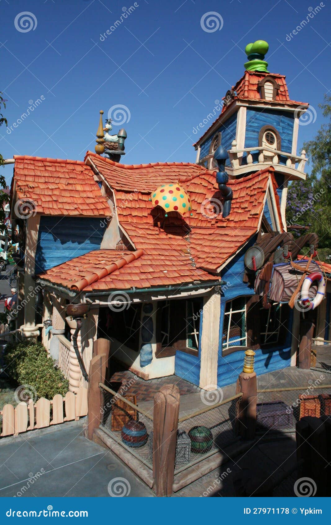 Goofy s House editorial stock photo. Image of goofys - 27971178